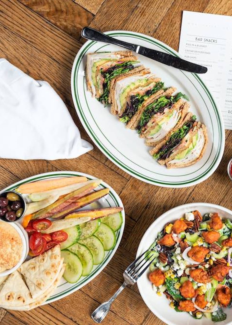 Downtown Chicago Bar and Restaurant | LUXBAR